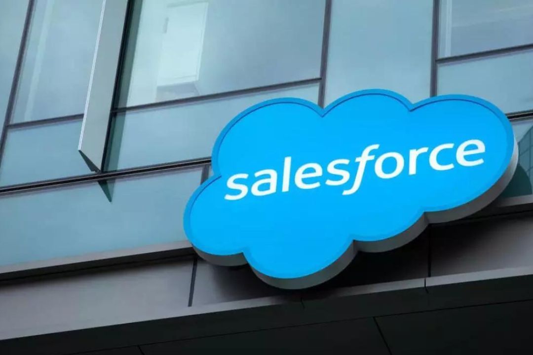 Conheça a estratégia da Salesforce para retorno aos escritórios